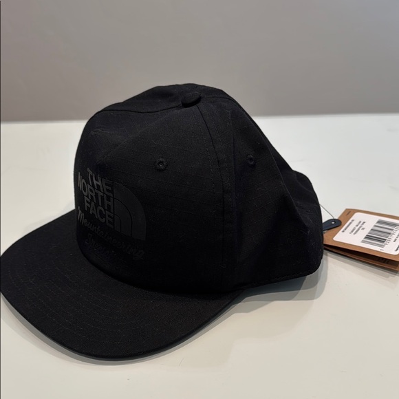 The North Face | Accessories | The North Face Black Cap | Poshmark